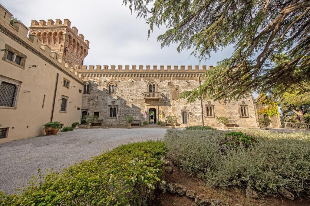 Tuscany Castle For Rent | SopranoVillas Historic Rentals