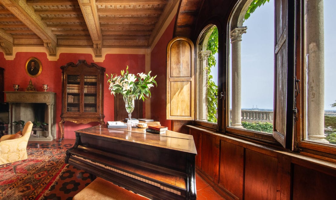 Tuscany Castle For Rent | SopranoVillas Historic Rentals