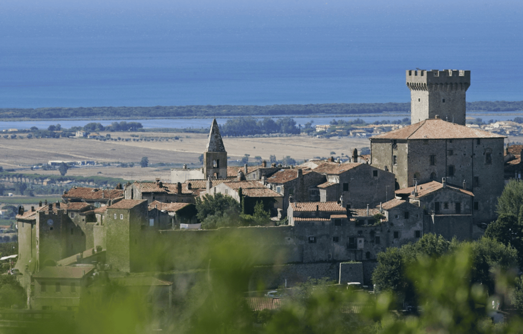 Capalbio, Tuscany: Guide & Luxury Villas Nearby